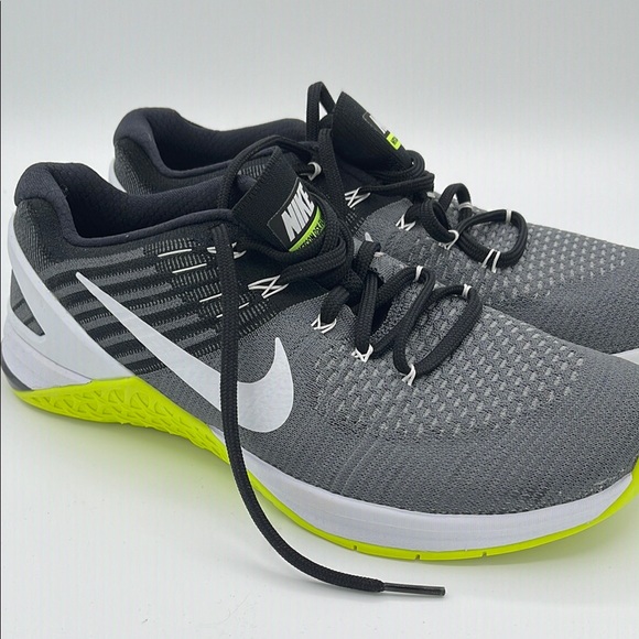 Nike | Shoes | New Nike Metcon Dsx Flyknit Grayneon Yellow Size Us ...